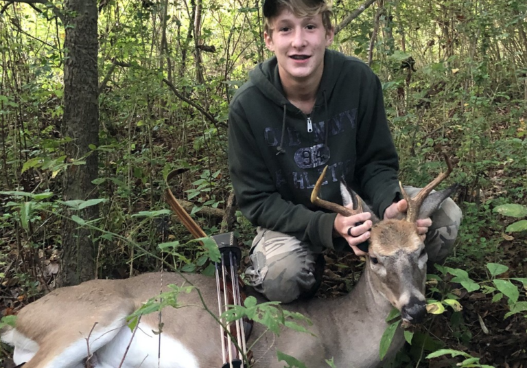 Ross 2021 Kentucky Whitetail Buck